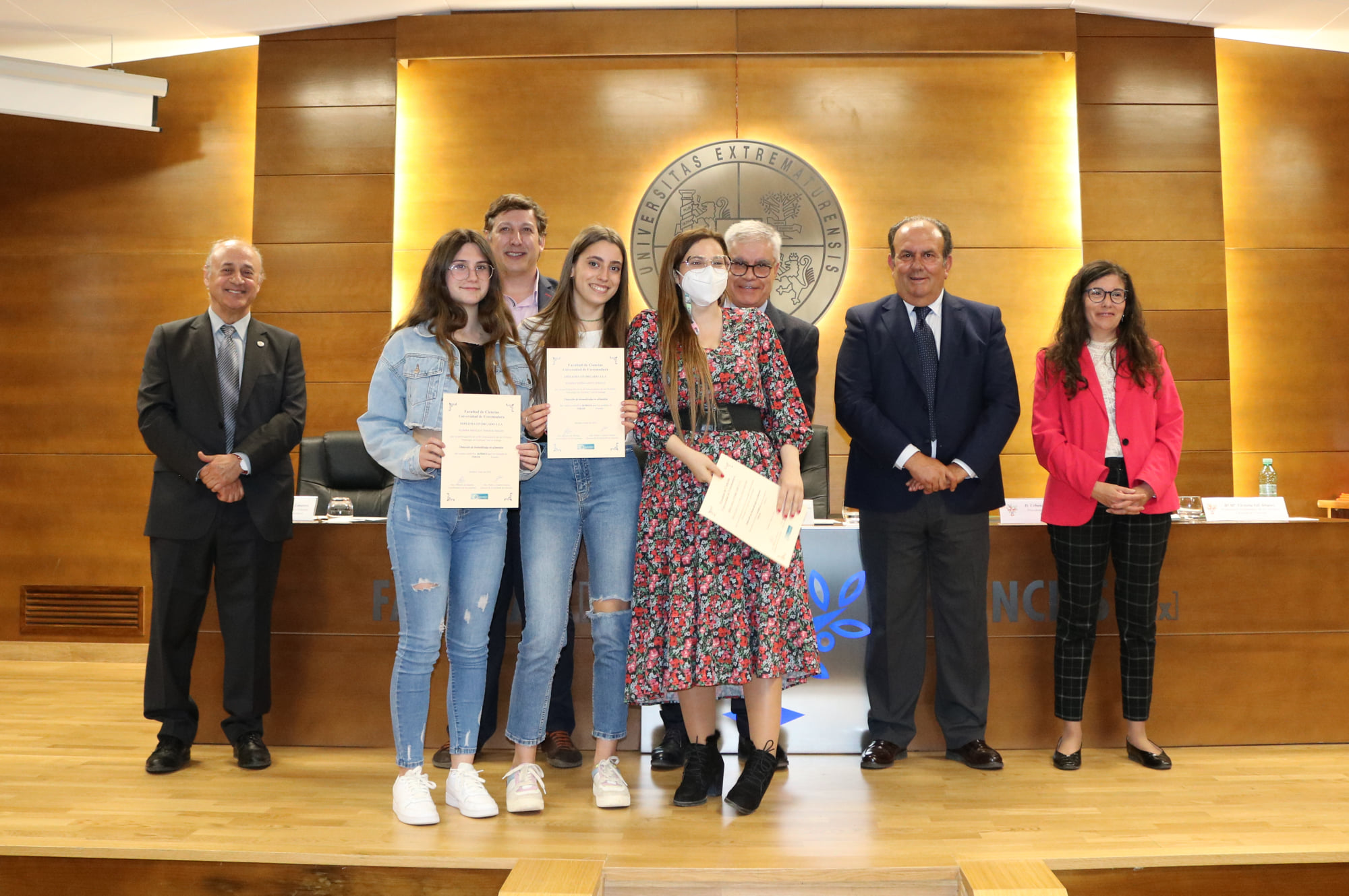 La Facultad de Ciencias UEx y Caja Rural de Extremadura premian los dos mejores trabajos de ...